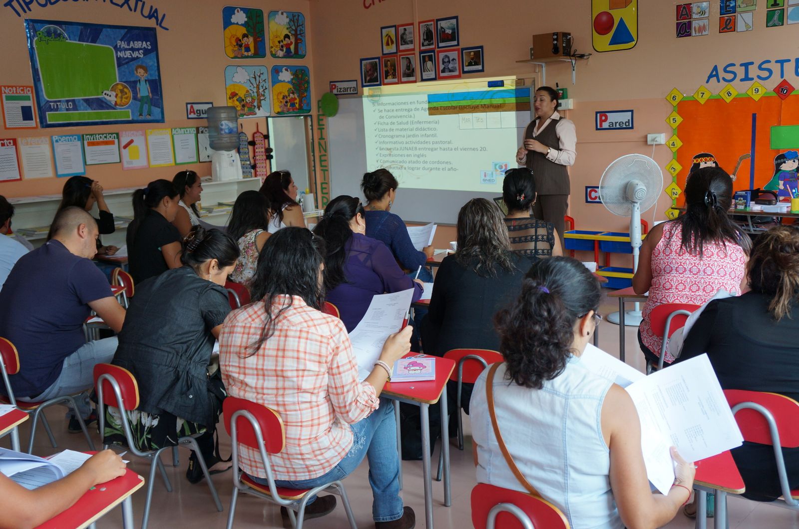 Reunión de apoderados exitosa